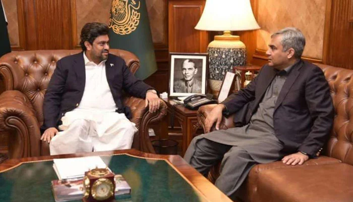 Mohsin Naqvi meets Kamran Tessori in Karachi