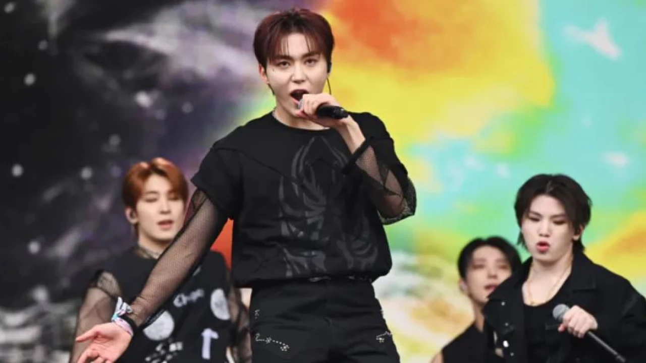 K pop Boy Band Seventeen Make Glastonbury History K pop Boy Band Seventeen Make Glastonbury History