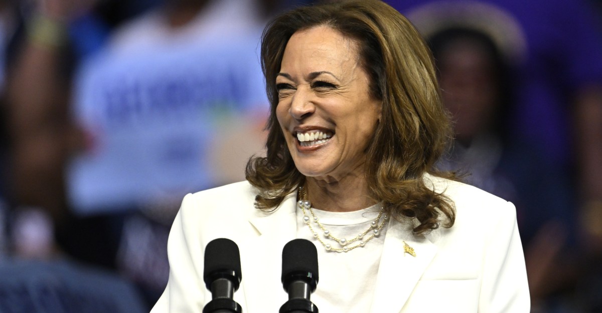 Harris is swimming in cash — but Democrats may still have a fundraising ...