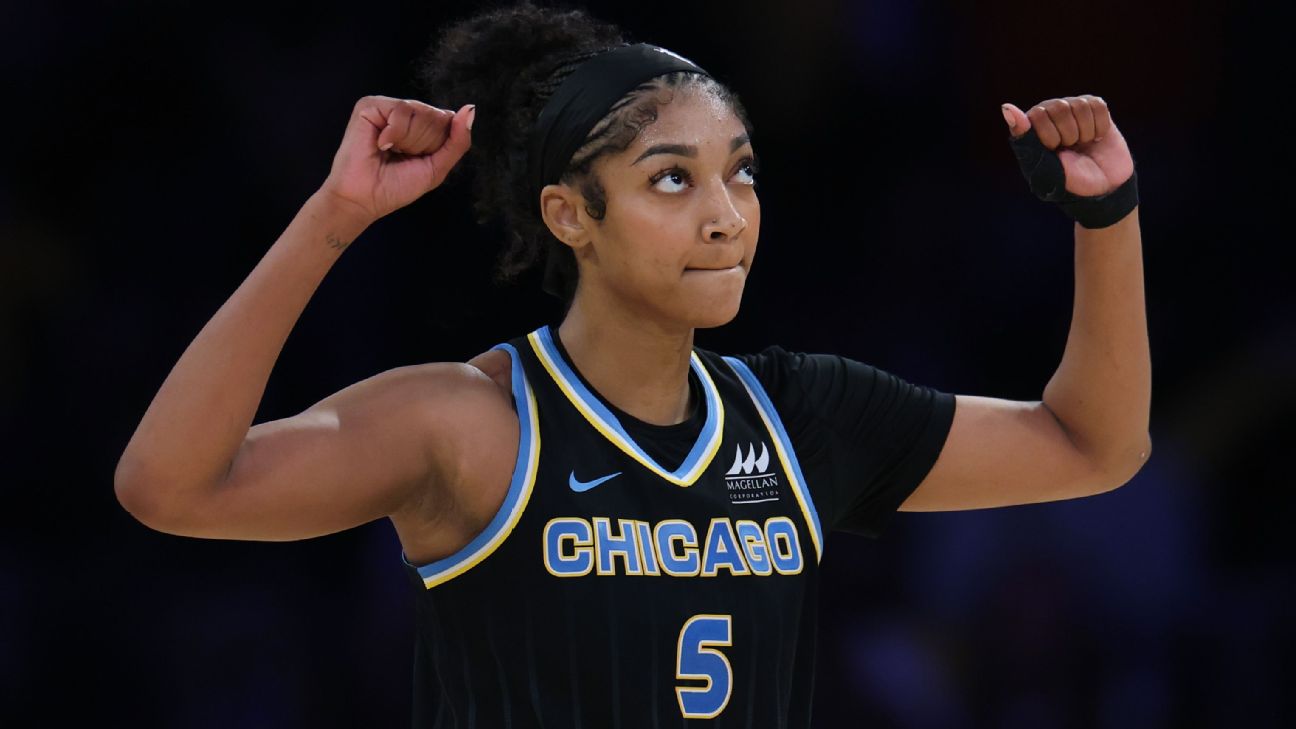 Sky's Reese sets WNBA rebound mark in victory