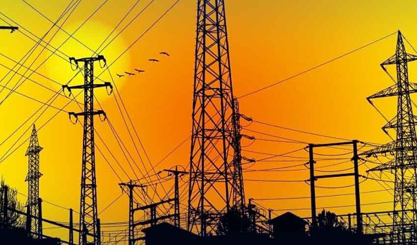 NEPRA announces power tariff cuts under fuel price adjustment