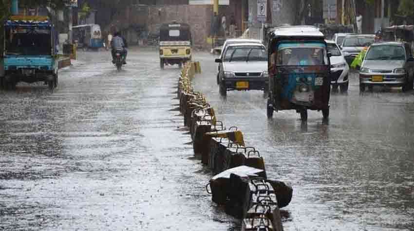 Cloudy, humid weather expected in Karachi with chances of light rain