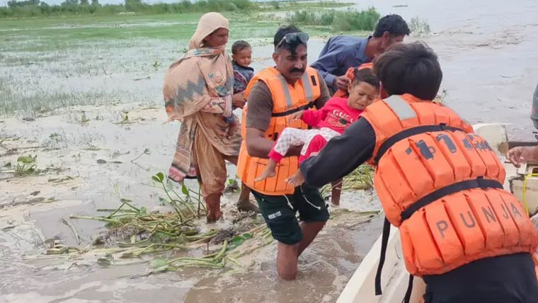 Ravi and Sutlej rivers in high floods after India releases water