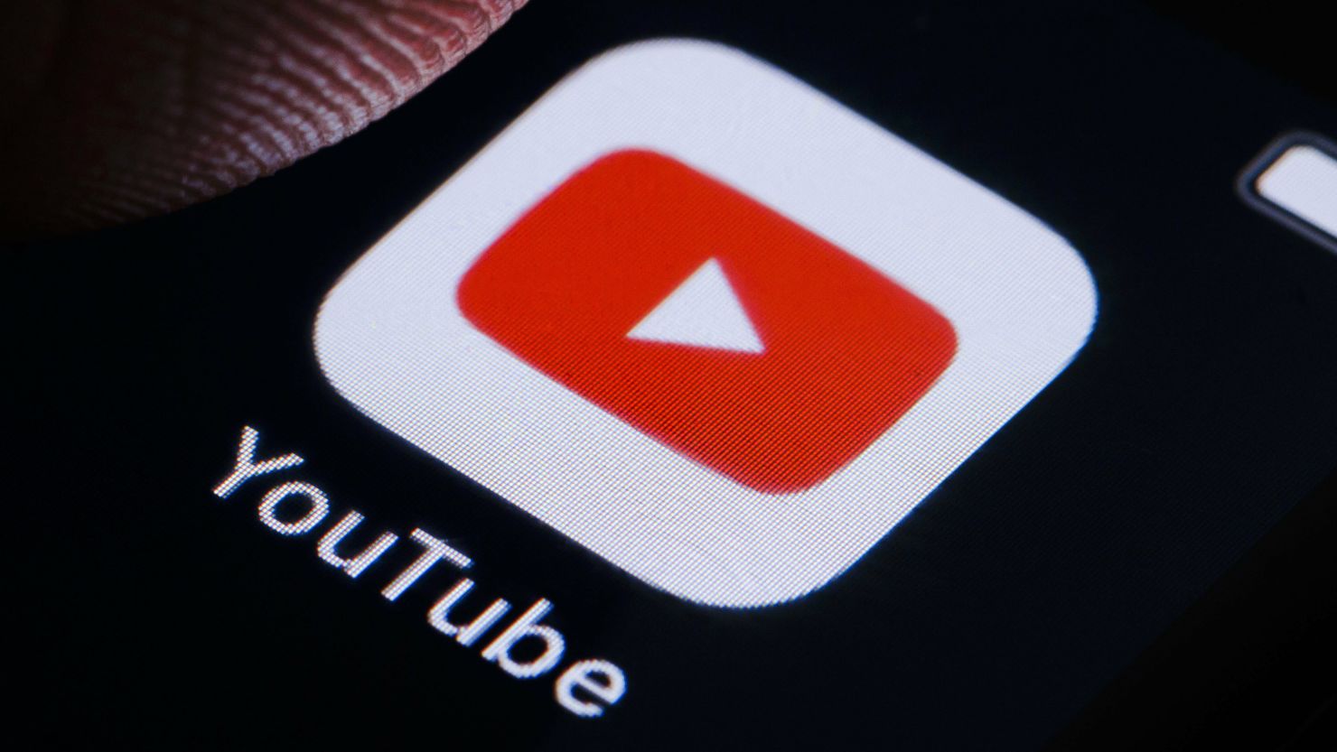 YouTube makes earning easier for users with new monetization features