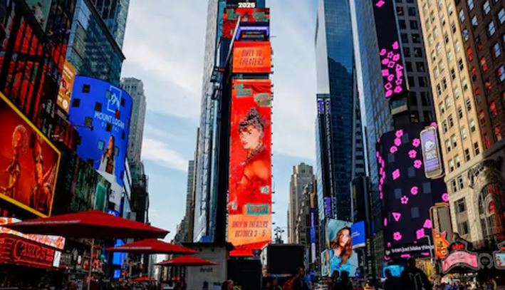 Taylor Swift’s ‘Life of a Showgirl’ storms UK charts, sets new records