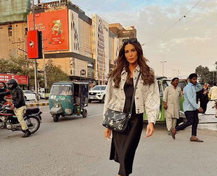 Erin Holland explores Lahore city